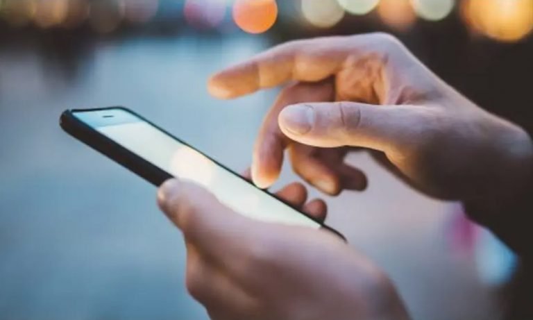 How And When To Use GIFs In Text Messages - Memprize